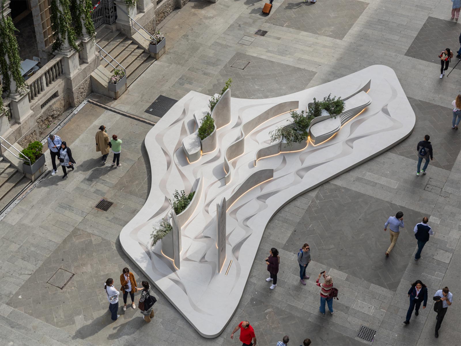 ICG GALLERY MILANO (via S. Margherita 4) and POESIS MATERIAE by ZAHA ...