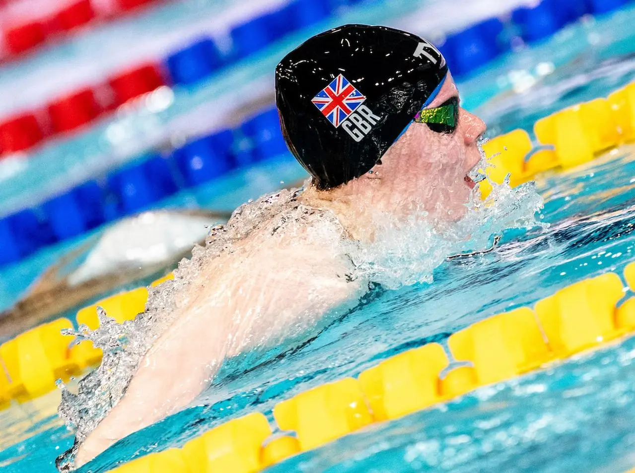 Laura Stephens: dall’oro mondiale all’ingegneria sostenibile per il nuoto