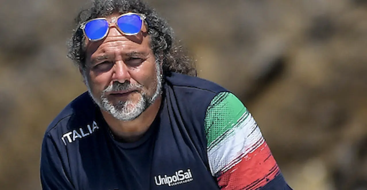 Fondo. Il responsabile tecnico delle squadre nazionali giovanili ...